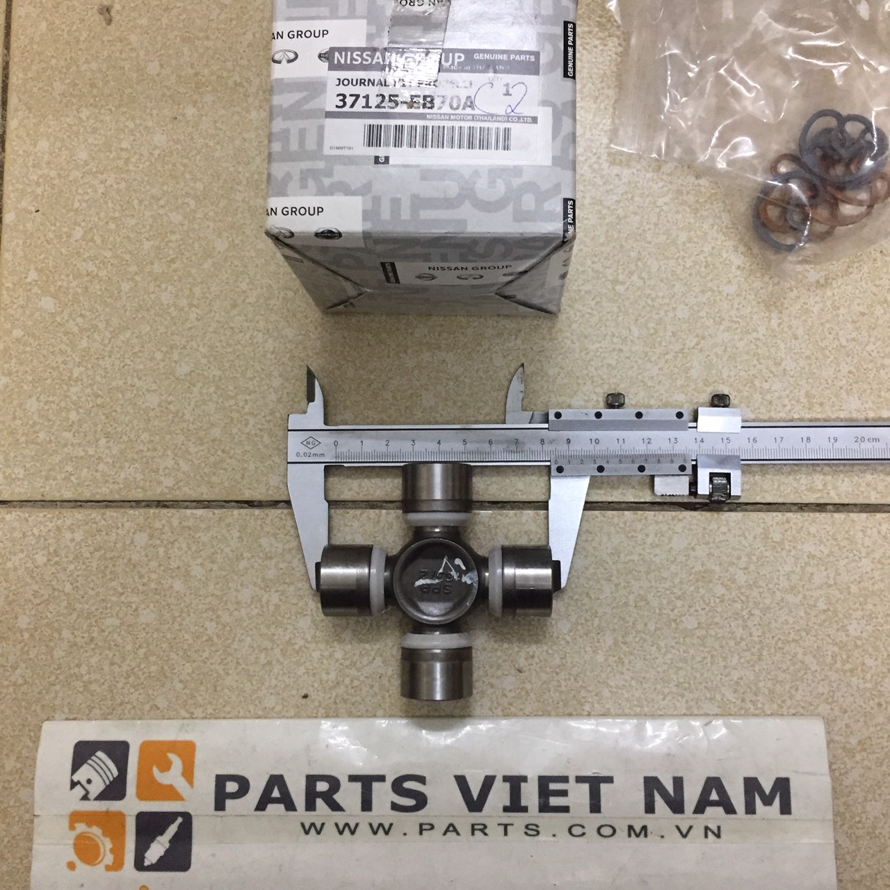 BI CHỮ THẬP CÁC ĐĂNG CẦU TRƯỚC NISSAN NAVARA 27x83 37125EB70A, 37125-E ...