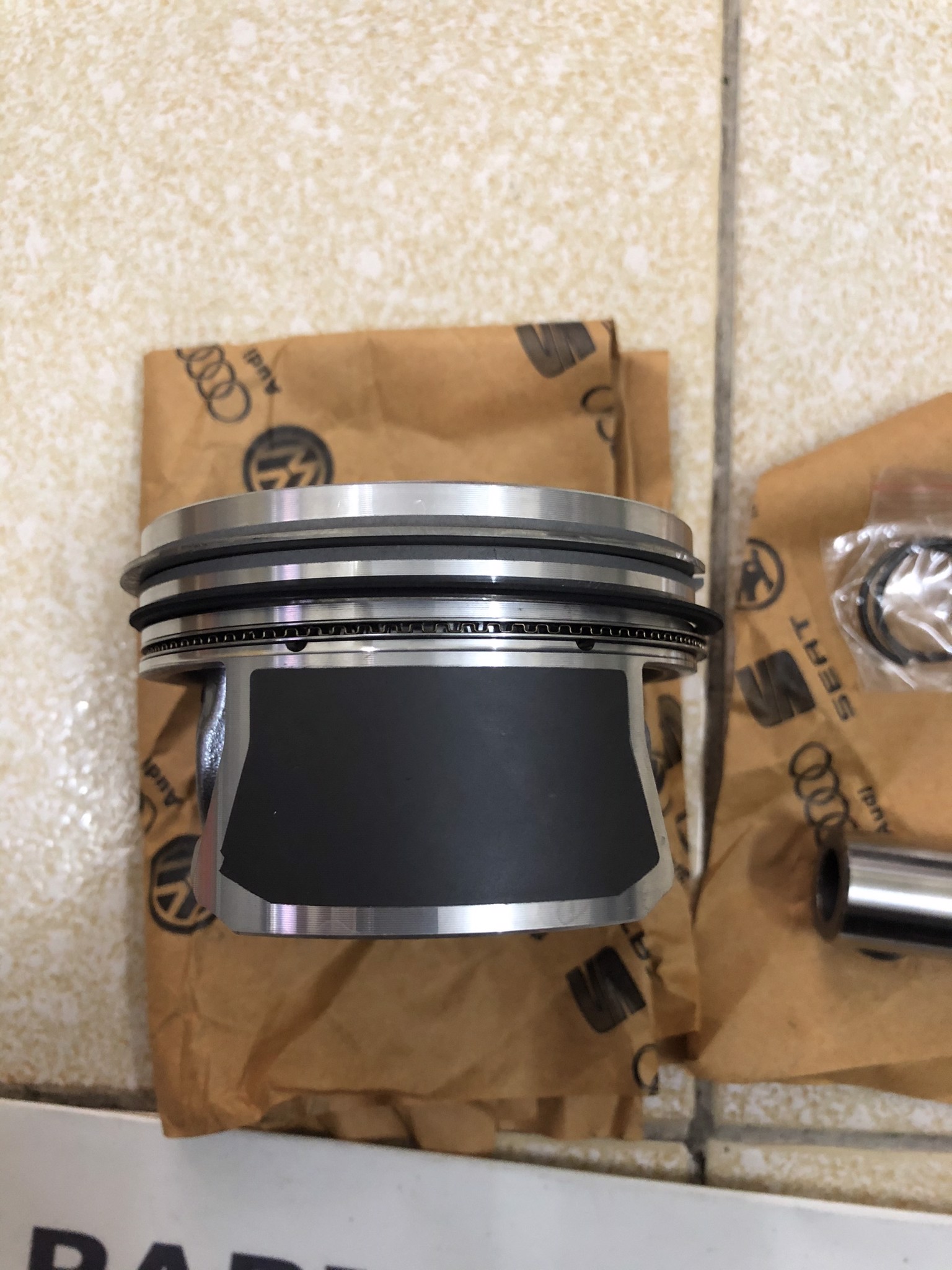 BỘ PISTON XÉC MĂNG VOLKSWAGEN SCIROCCO 2011 03C107065CK – Parts Viet ...