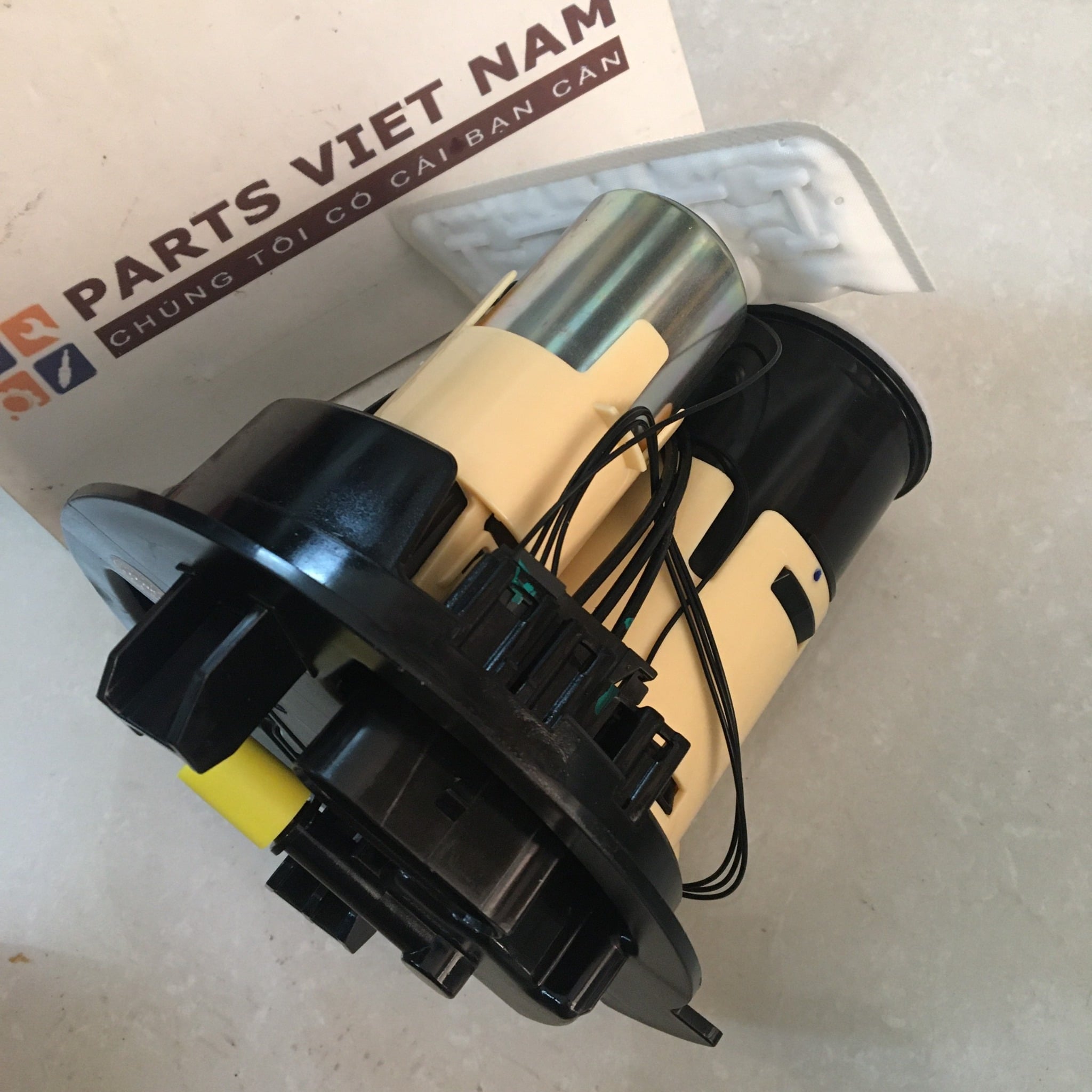 Bơm xăng (nhiên liệu) xe Mercedes S63 AMG, S65 AMG W222- 2224700094 ...