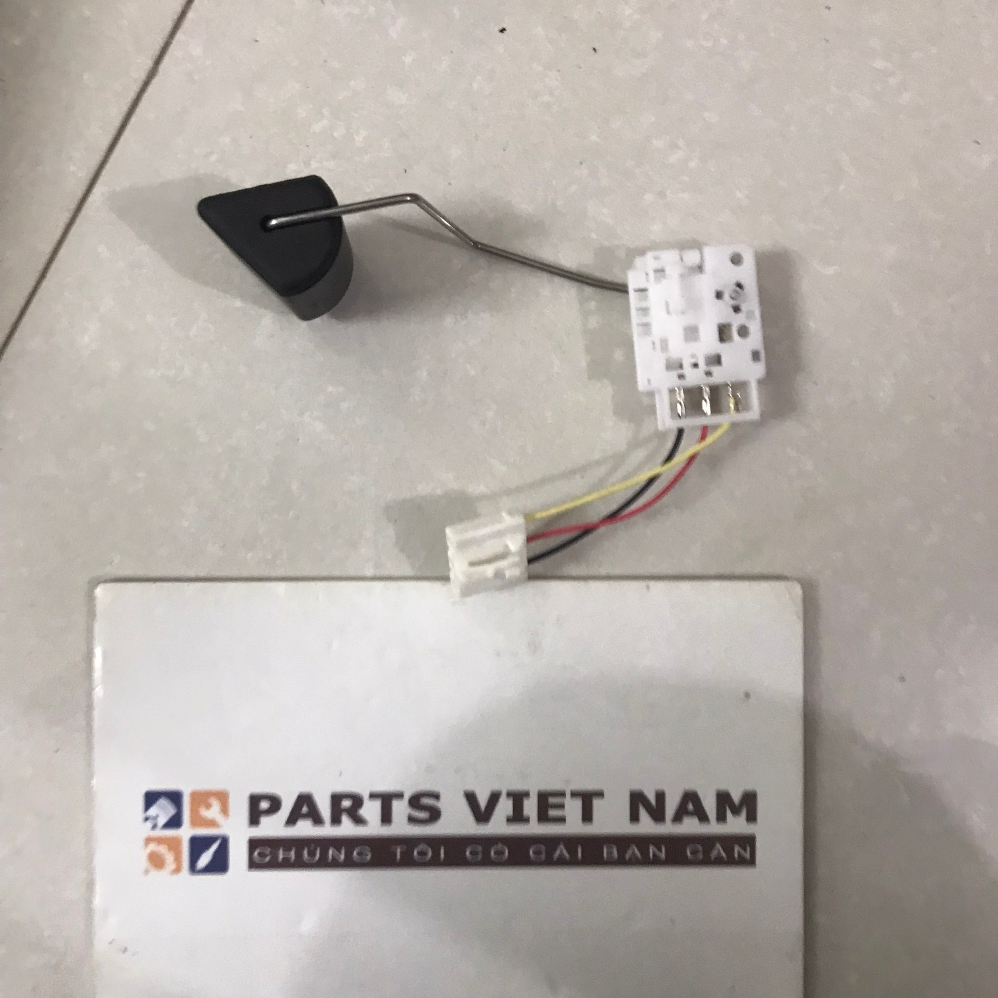 Phao xăng Toyota Camry, Innova, Vios, Hilux, Altis hàng LD 833200K010 ...