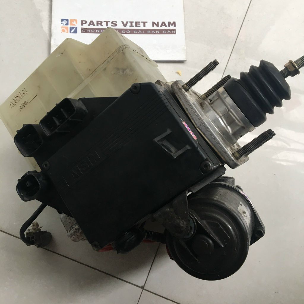 Cụm phanh Abs Toyota Land Cruiser FZJ100 tháo xe – Parts Viet Nam ...