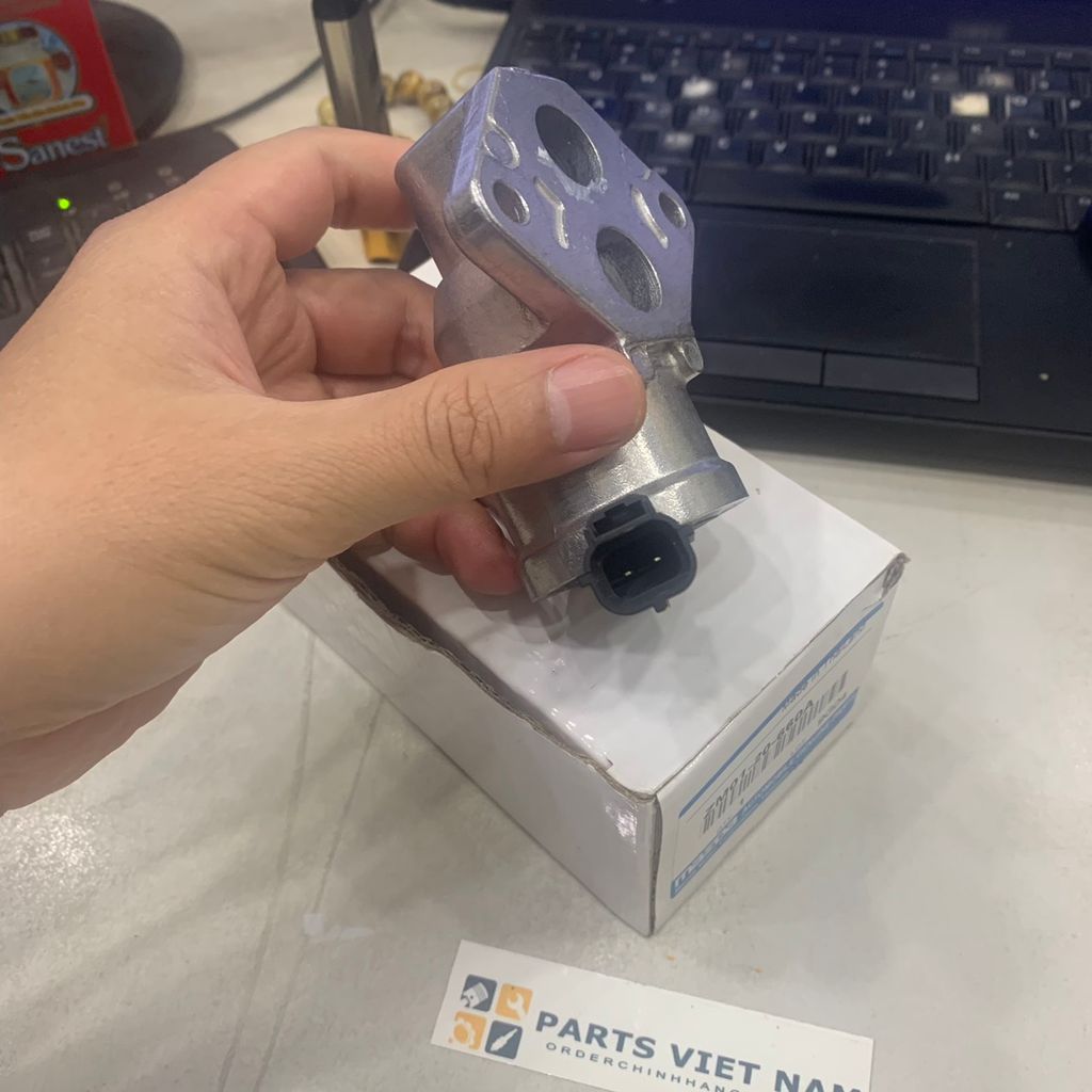 Van không tải Ford Laser 1.8, Mazda 323 đời 2001 - 2005 ZM01-20-660A ...