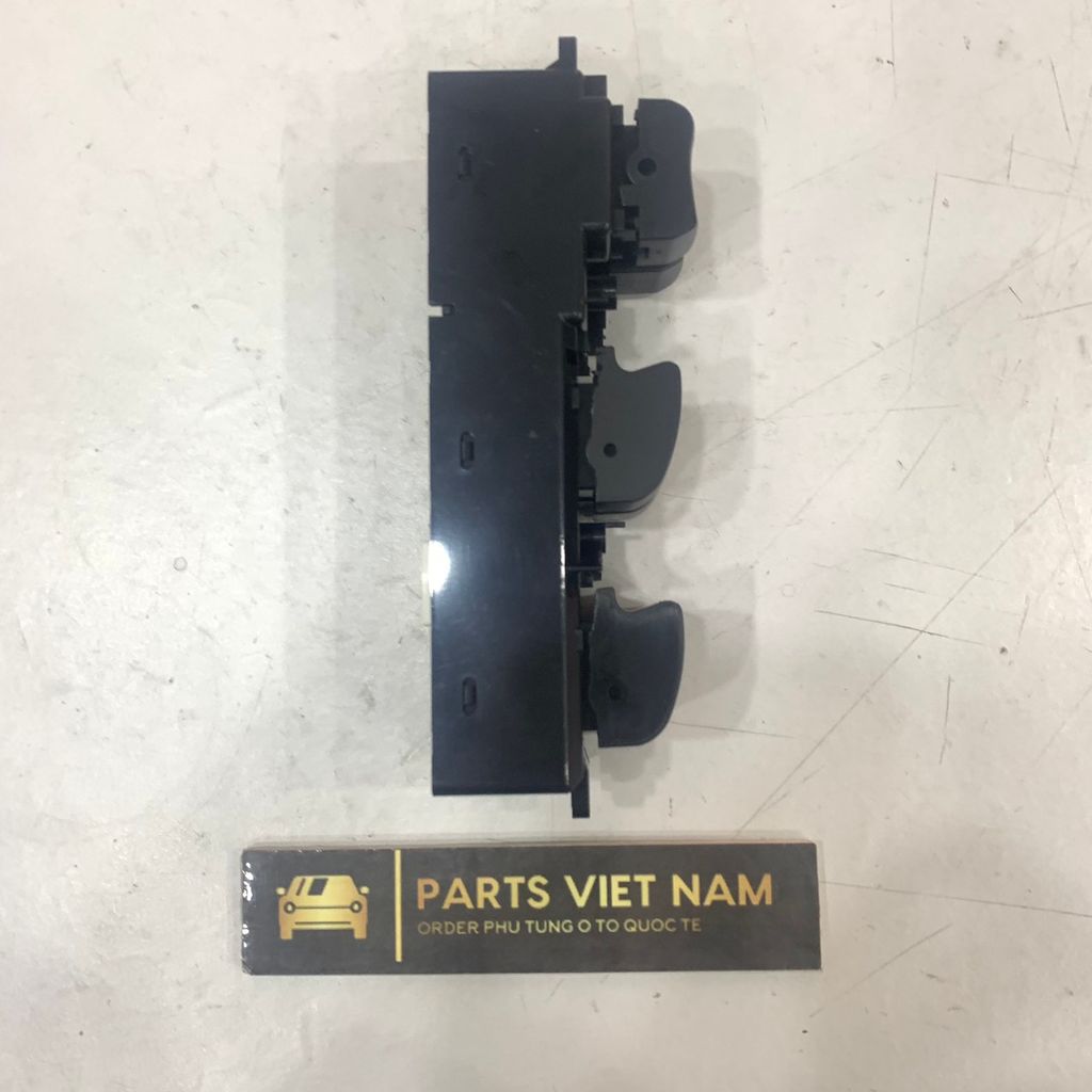 Công tắc lên xuống kính tổng Chevrolet Colorado 2012 - 2016. Hàng Taiw ...