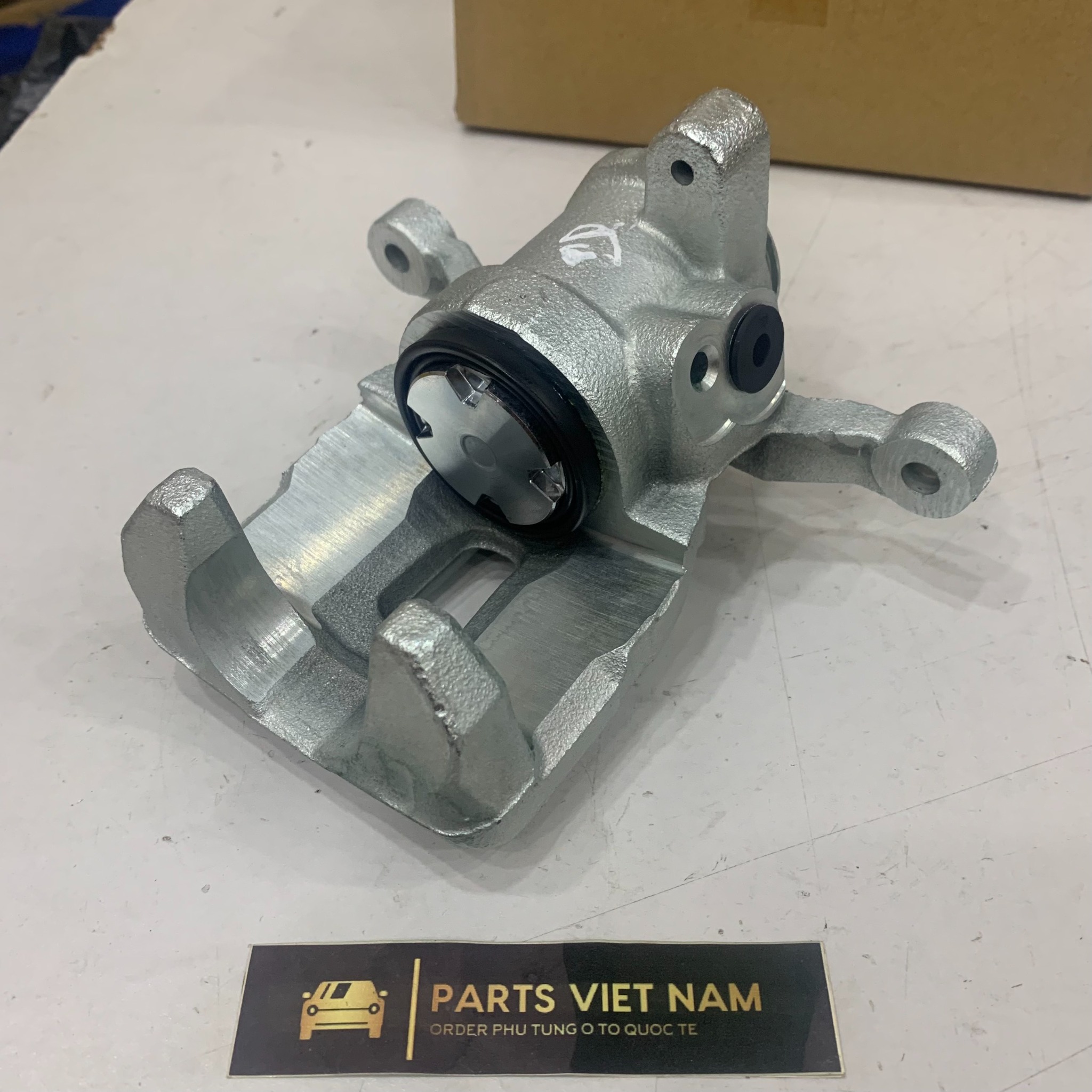 Cụm phanh sau điện tử Mazda CX5 đời 2018 - 2022. Hàng Chính Hãng. Mã K ...