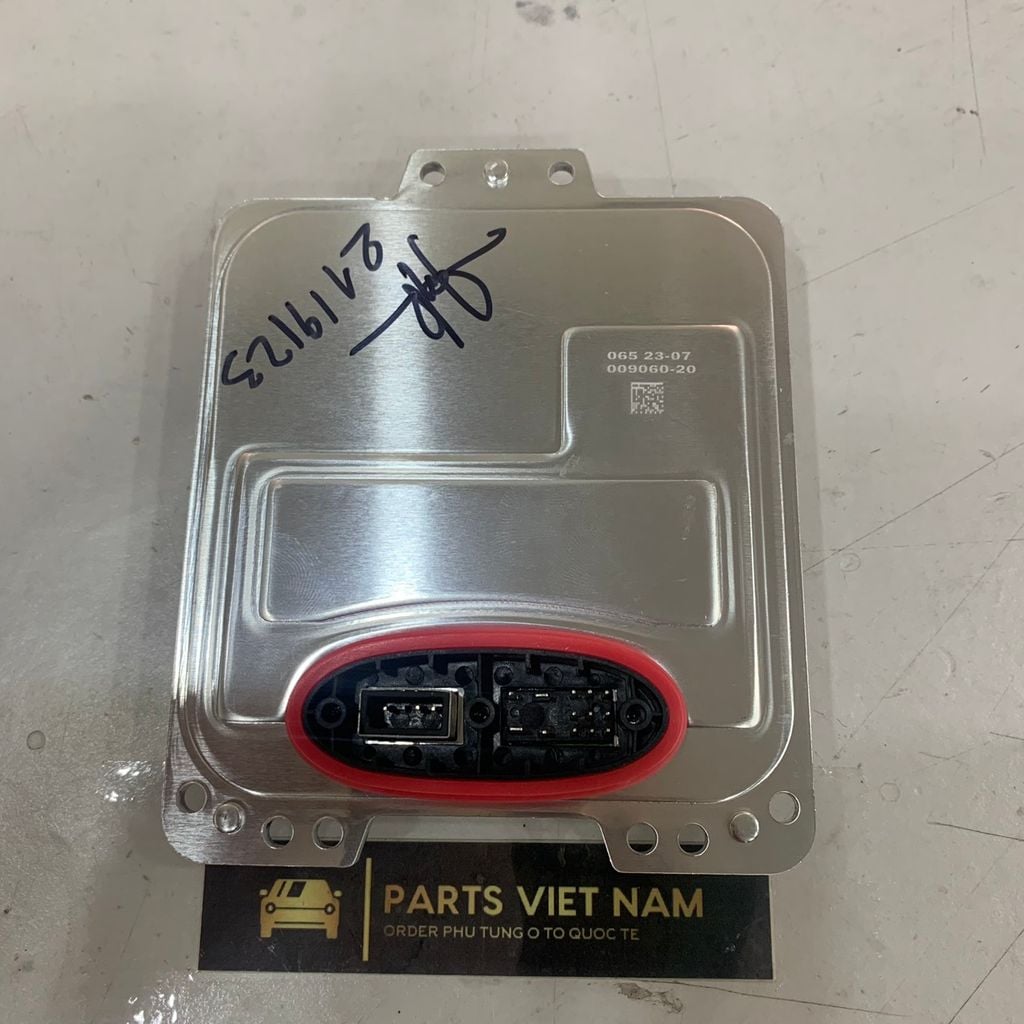 Balat, hộp điều khiển đèn pha Mercedes W212, E250, E300, E350 đời 2010 ...