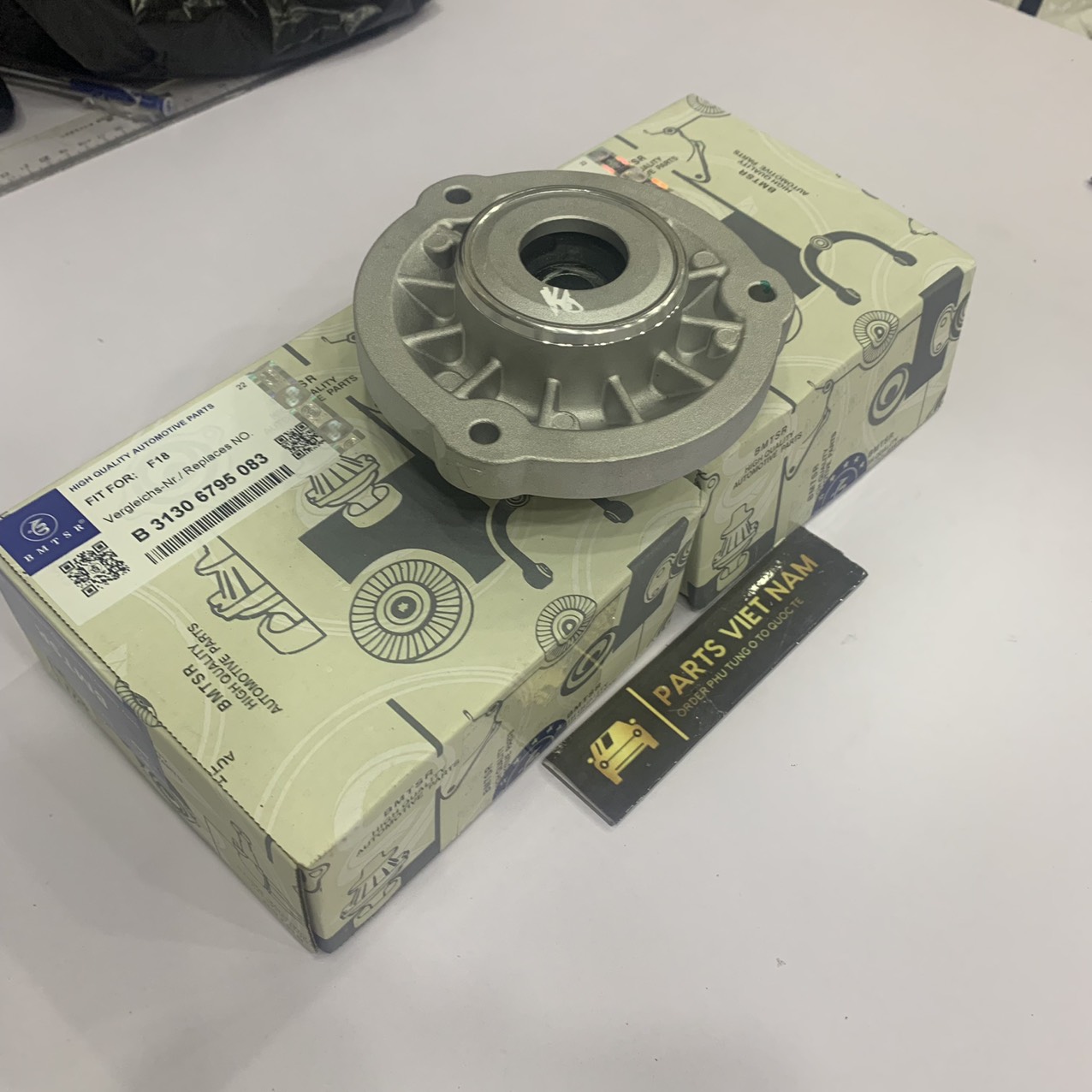 Bát bèo giảm xóc trước BMW F06 640i 650i, F10 520i 528i 535i. Hàng BMT ...