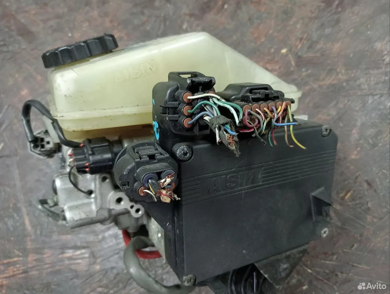 Cụm ABS liền tổng phanh Lexus LX470, Lexus GX470 , Toyota Land Cruiser ...