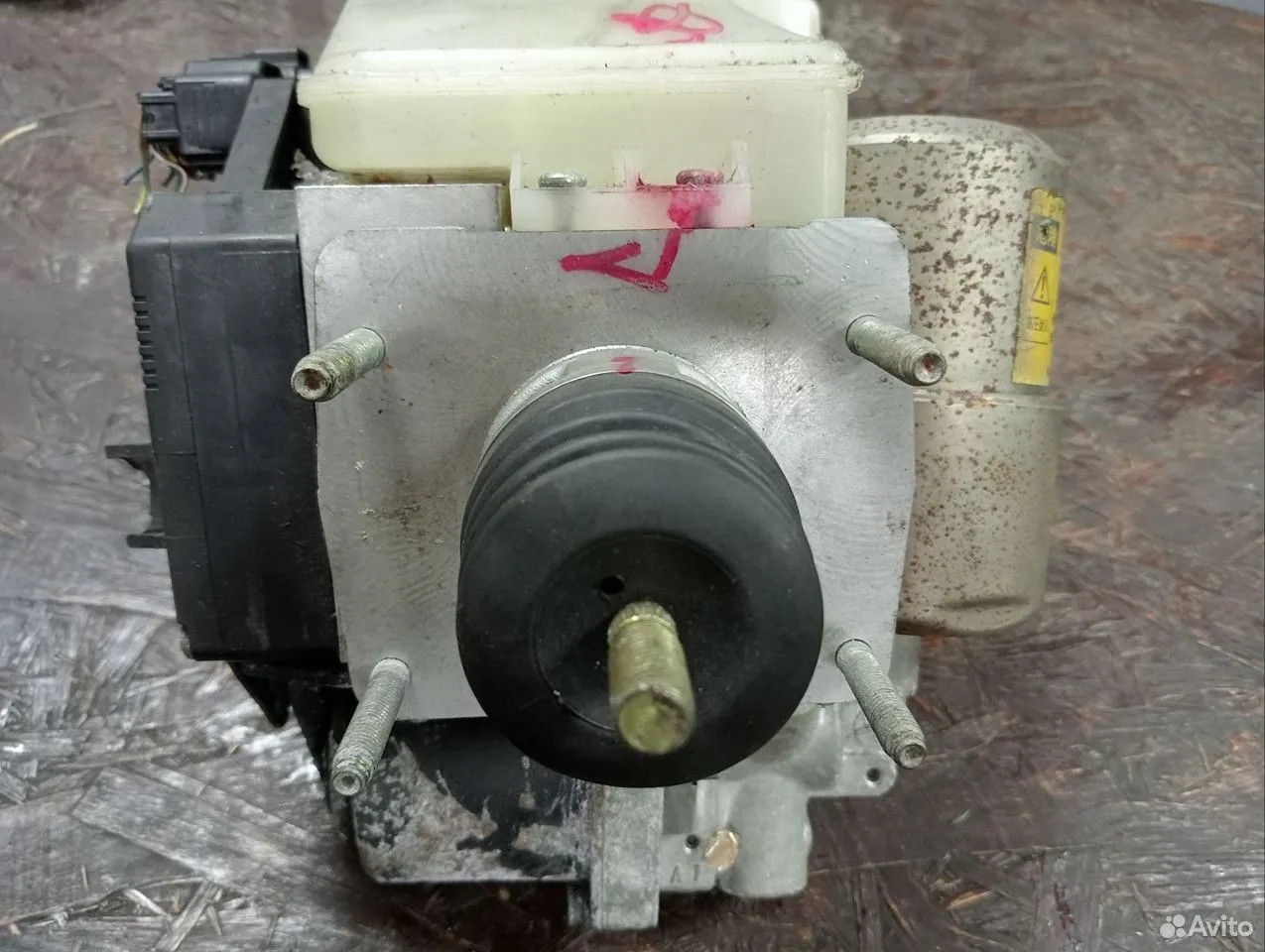 Cụm ABS liền tổng phanh Lexus LX470, Lexus GX470 , Toyota Land Cruiser ...