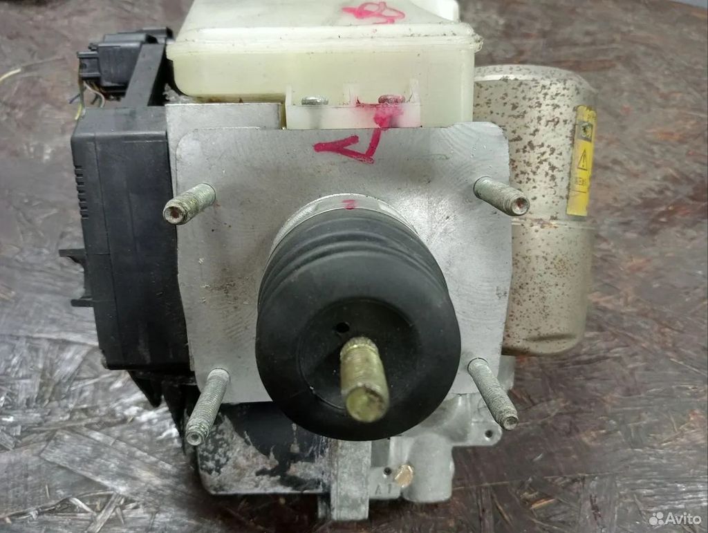 Cụm ABS liền tổng phanh Lexus LX470, Lexus GX470 , Toyota Land Cruiser ...