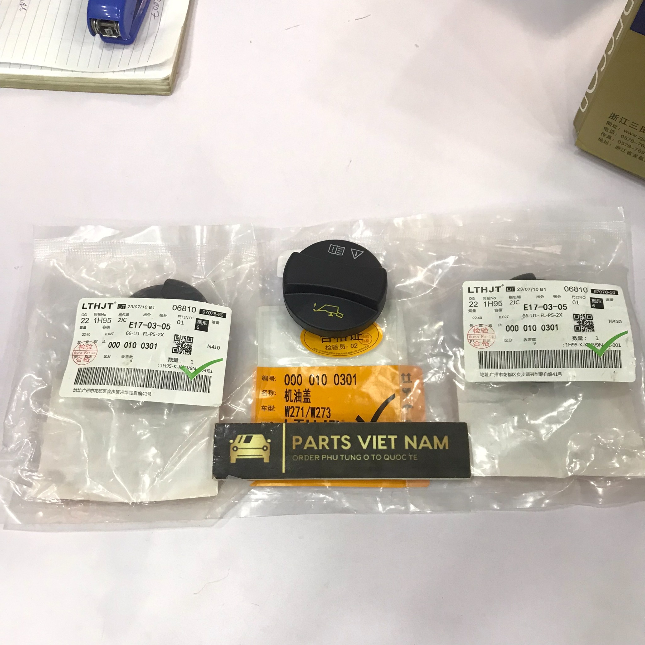 Nắp đổ dầu Mercedes W163 W164 W201 W202 W203 W208 W209 M271, M272, M27 ...