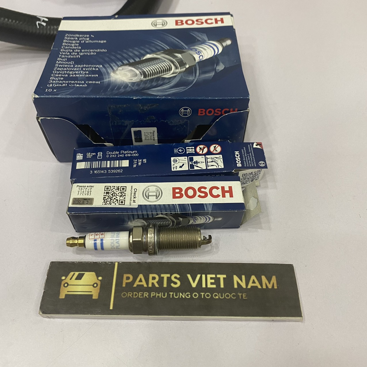 Bugi Mercedes W203, W211, W215, W219 máy M271. Hàng Bosch. Chân bạch k ...