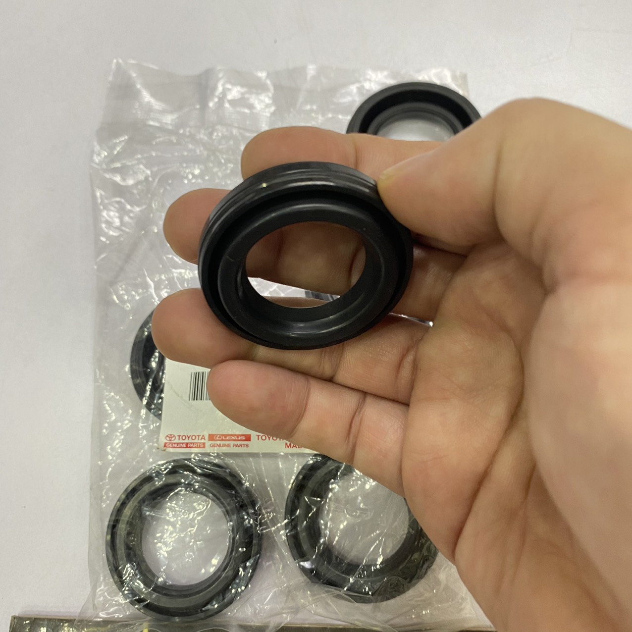 Phớt bugi Toyota Land Cruiser động cơ 1FZ, 2UZ đời 1990 - 2009. Hàng x ...