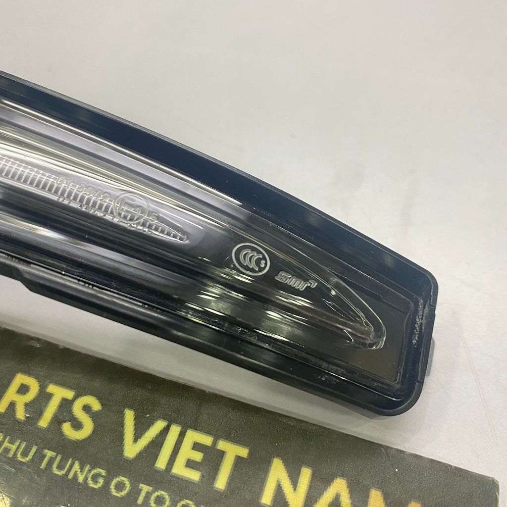 Xi nhan gương Mercedes C-Class thế hệ 4 W205, C180, C200, C250, C300 ...