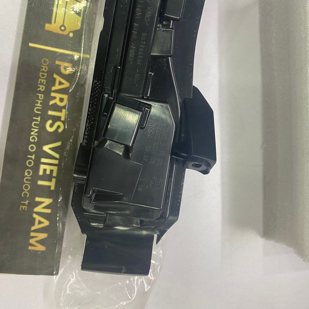 Xi nhan gương Mercedes C-Class thế hệ 4 W205, C180, C200, C250, C300 ...