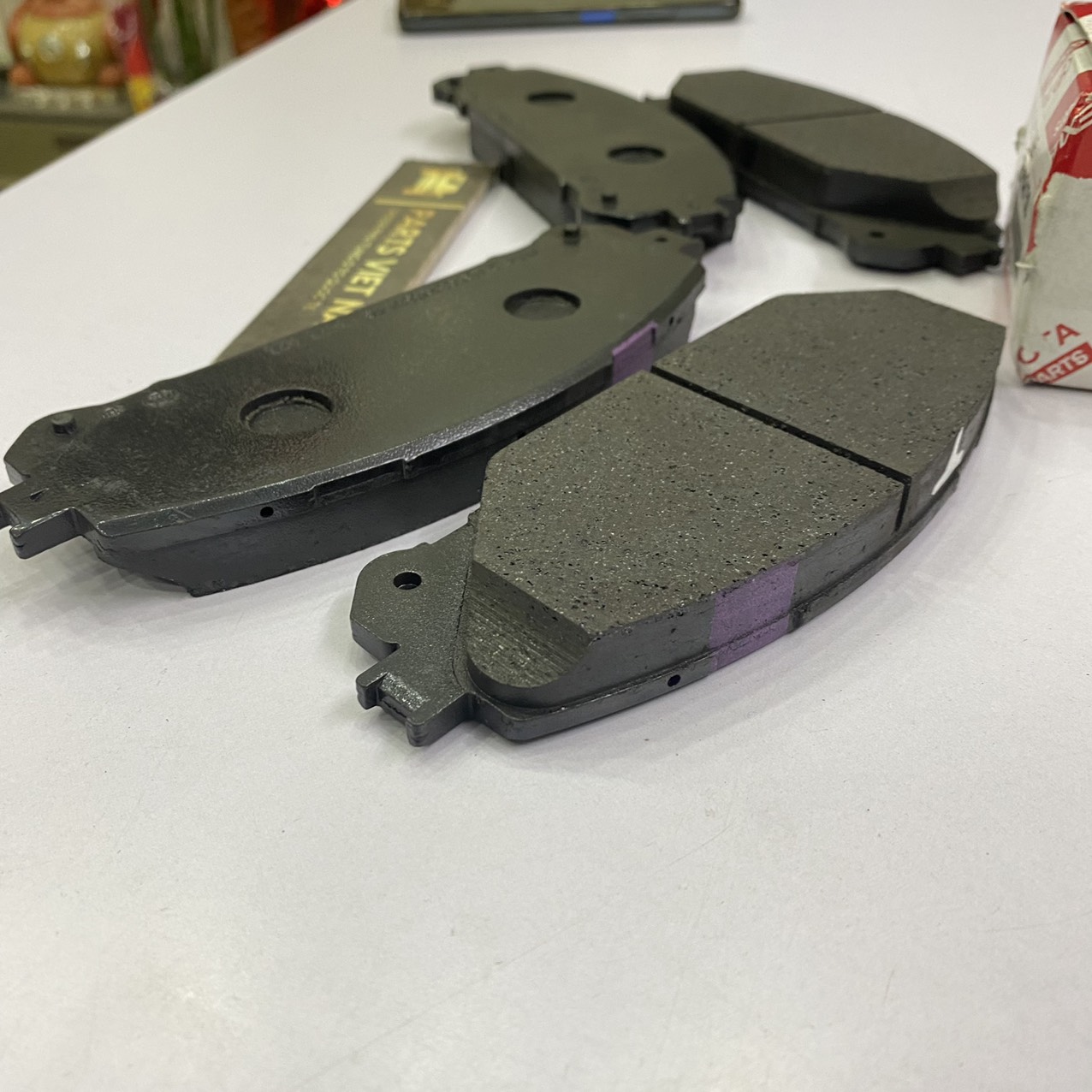 Má phanh trước Toyota Highlander đời 2009 - 2015. Hàng chính hãng. Mã ...