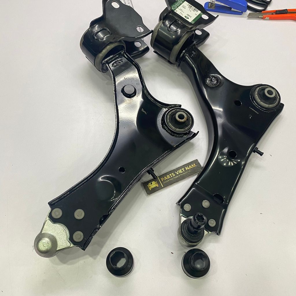 Càng A trước phải Land Rover Discovery Sport đời 2015 - 2019. Hàng OEM ...