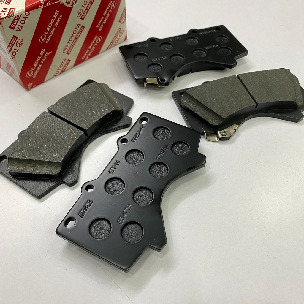 Má phanh trước Toyota Land Cruiser GX, VX GRJ200L, URJ202L, VDJ200L đ ...