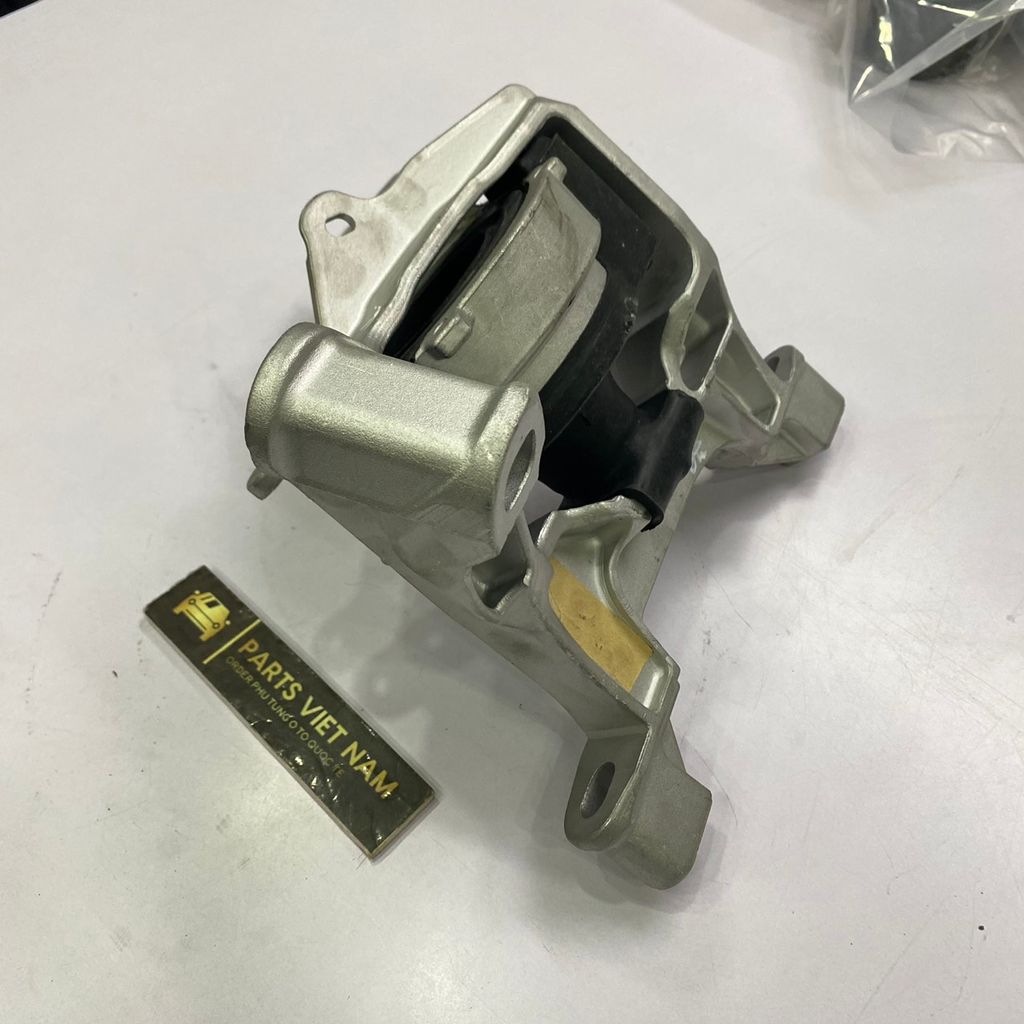 Chân đầu máy, chân thủy lực Mazda 2 và Mazda 3 động cơ 1.5 đời 2015 ...