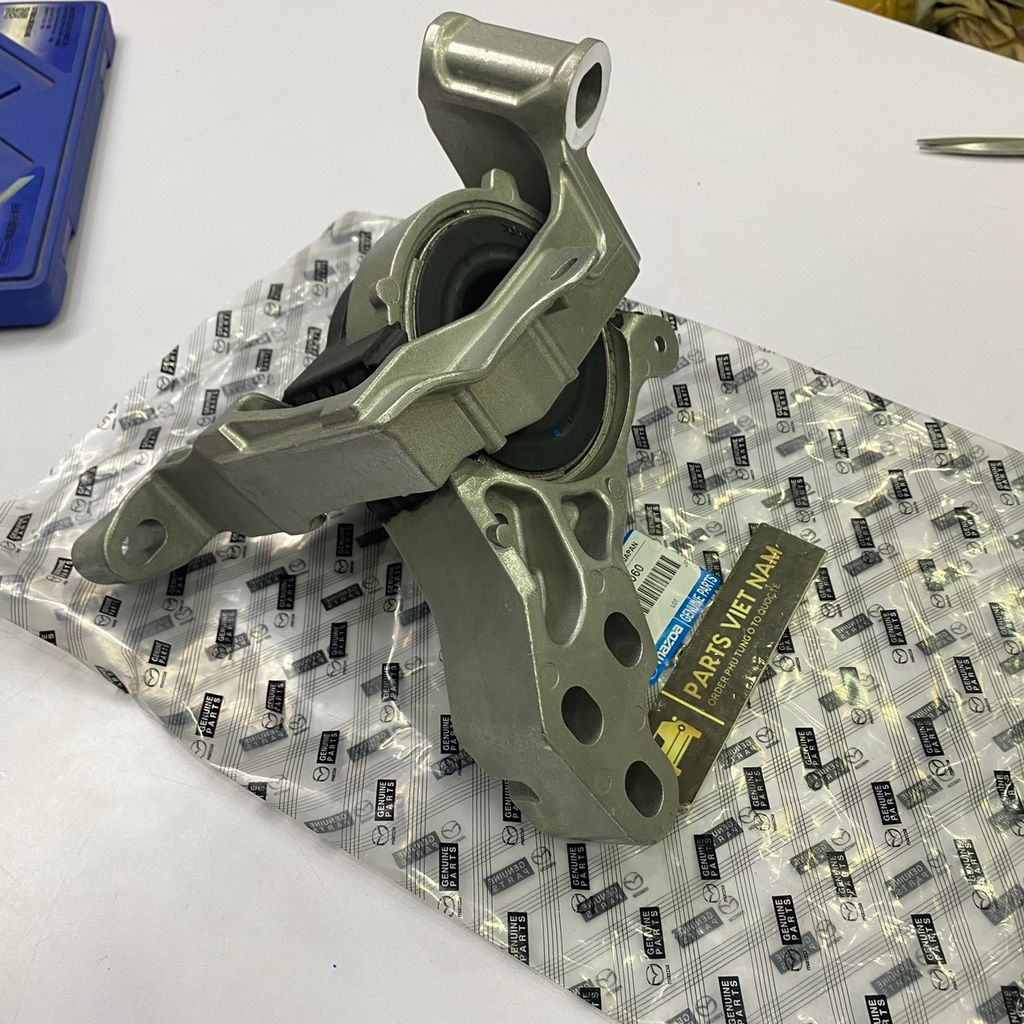 Chân đầu máy, chân thủy lực Mazda 2 và Mazda 3 động cơ 1.5 đời 2015 ...