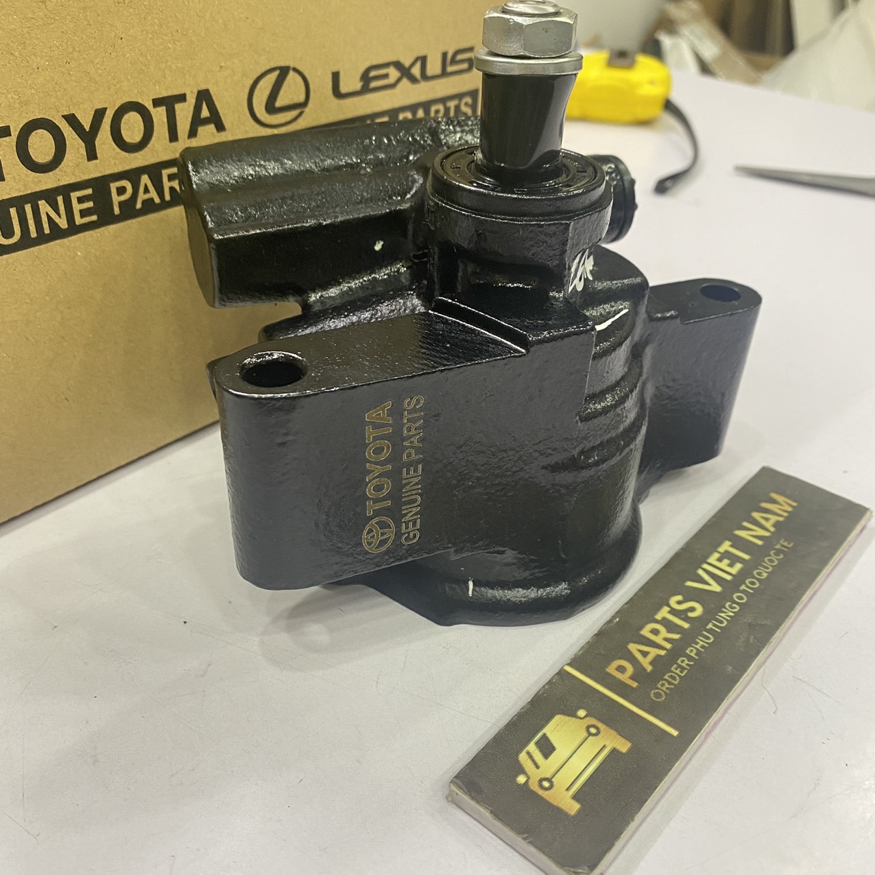 Bơm trợ lực Toyota Corona 2.0 ST191 đời 1992 - 1998. Hàng cao cấp Thai ...