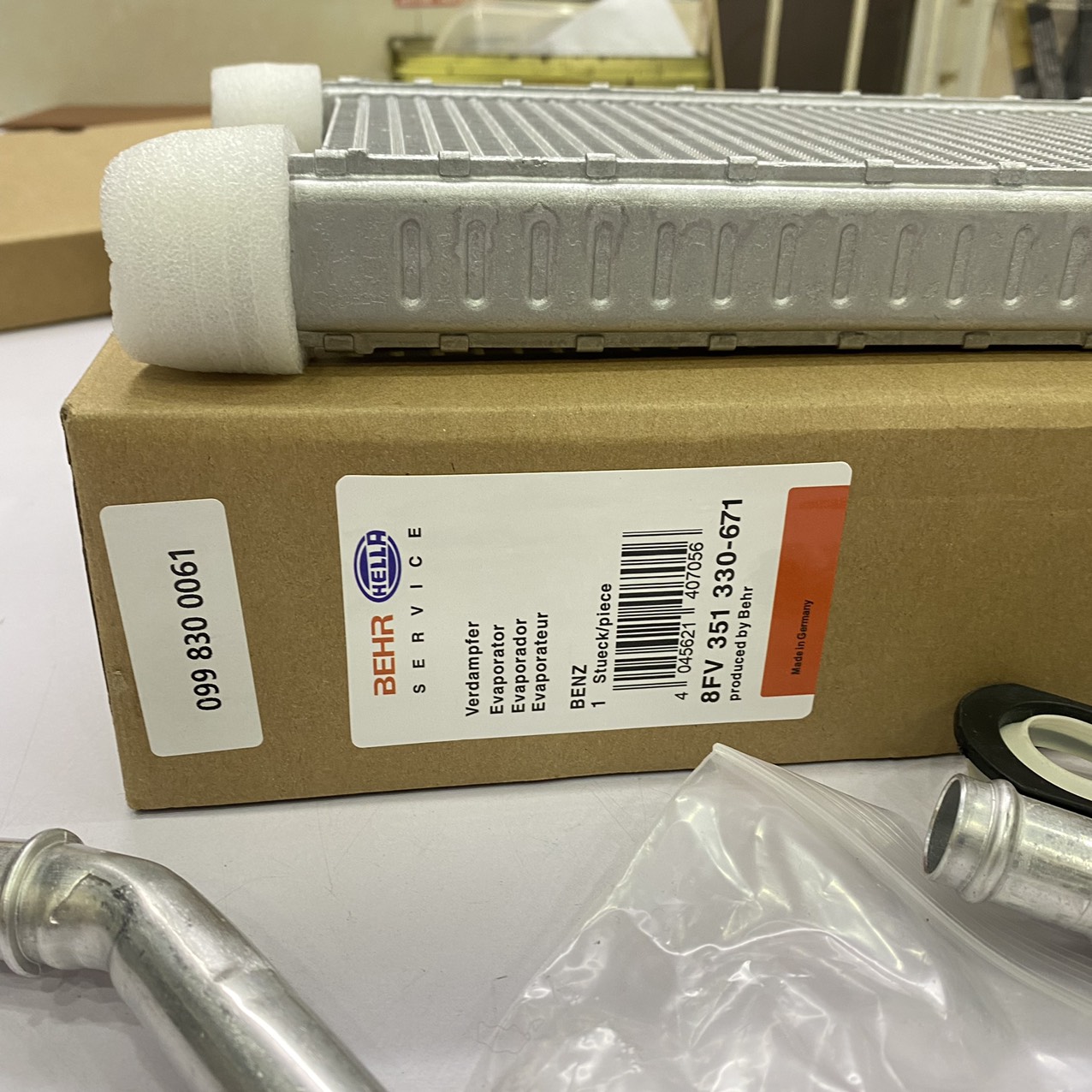 Giàn hoặc dàn sưởi Mercedes W213 E200, E220, E250, E300, E350, E400 đờ ...