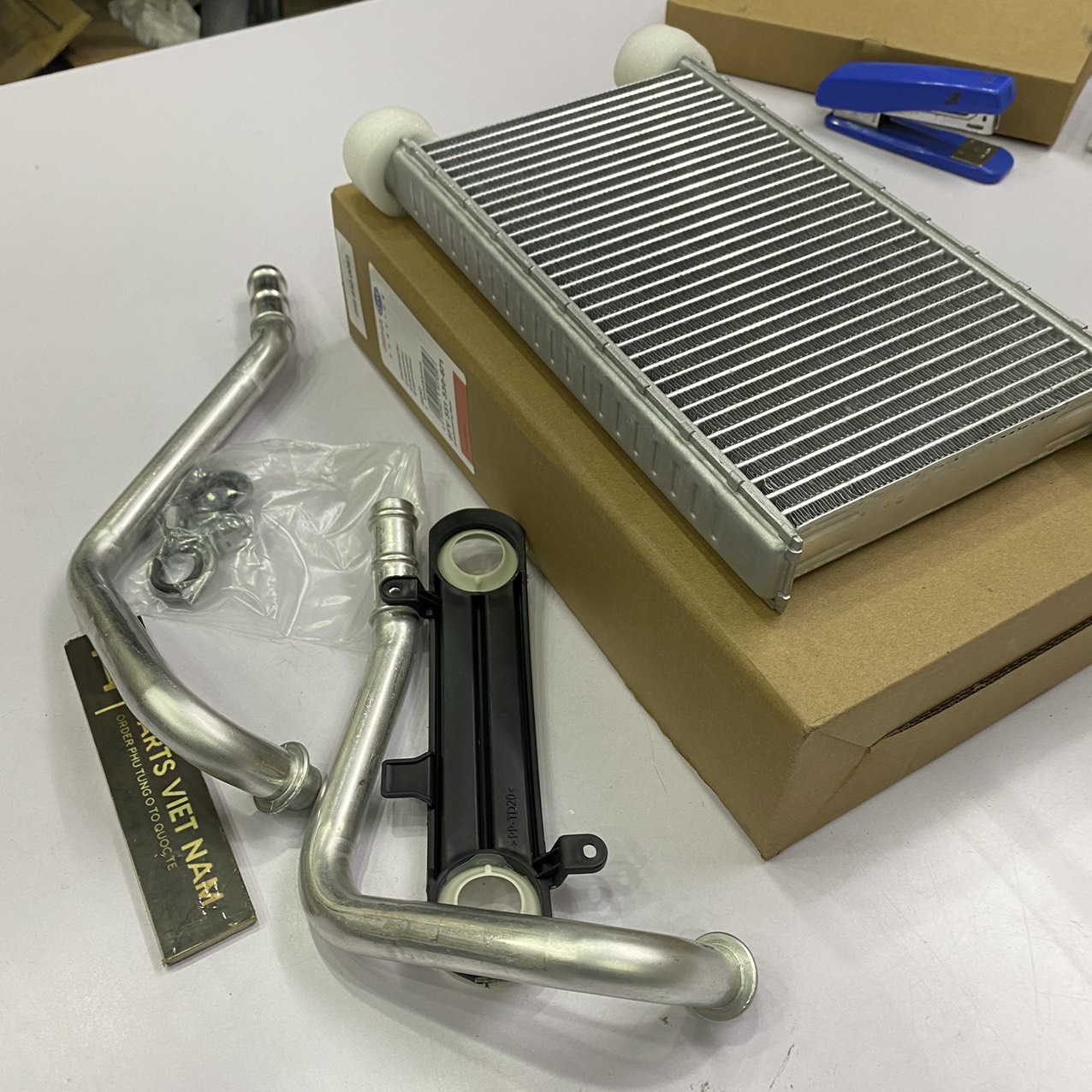 Giàn hoặc dàn sưởi Mercedes W213 E200, E220, E250, E300, E350, E400 đờ ...