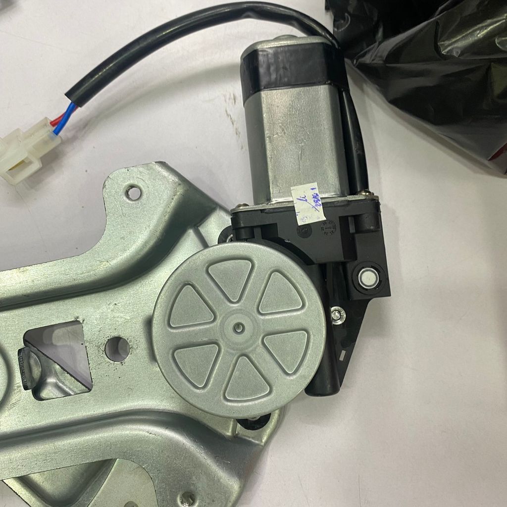 Compa liền mô tơ lên kính trước Ford Ranger, Ford Everest 2005 - 2011 ...