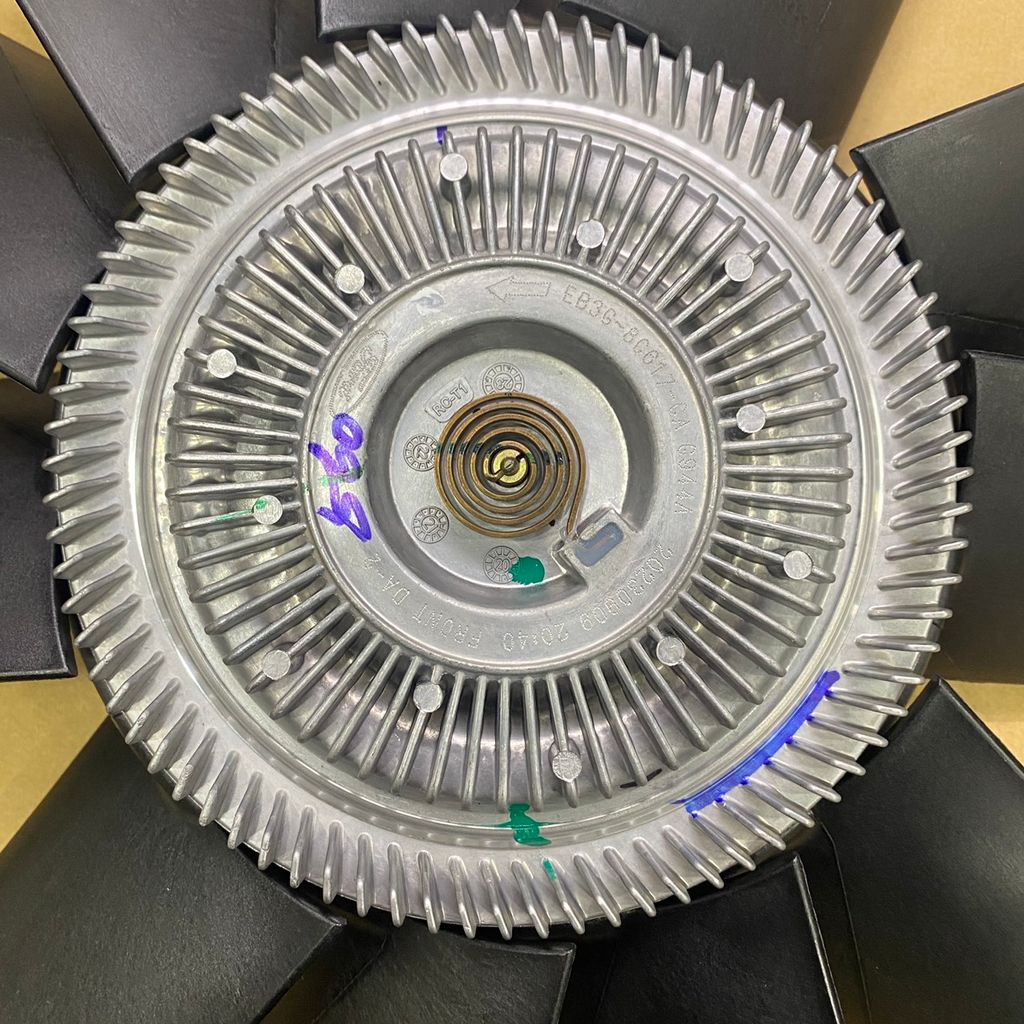 Ly tâm quạt liền cánh Ford Ranger, Ford Everest 2.2 và 3.2 đời 2015 ...