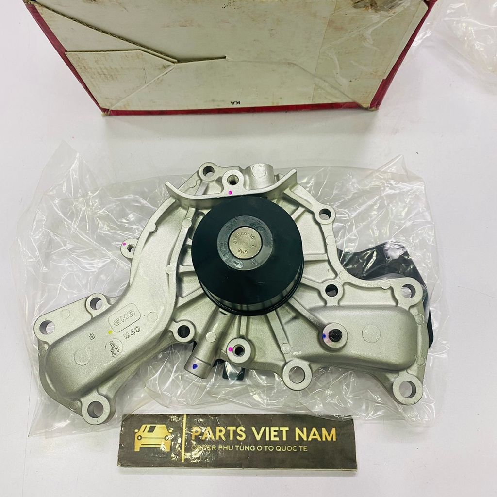 Bơm nước động cơ Mitsubishi Pajero V33 3.0 máy 6G72. Hàng GMB Japan. M ...
