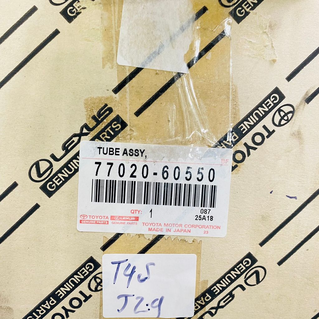 Cụm bơm xăng Lexus LX450D, LX460, LX570 có ống thông hơi động cơ 1UR ...