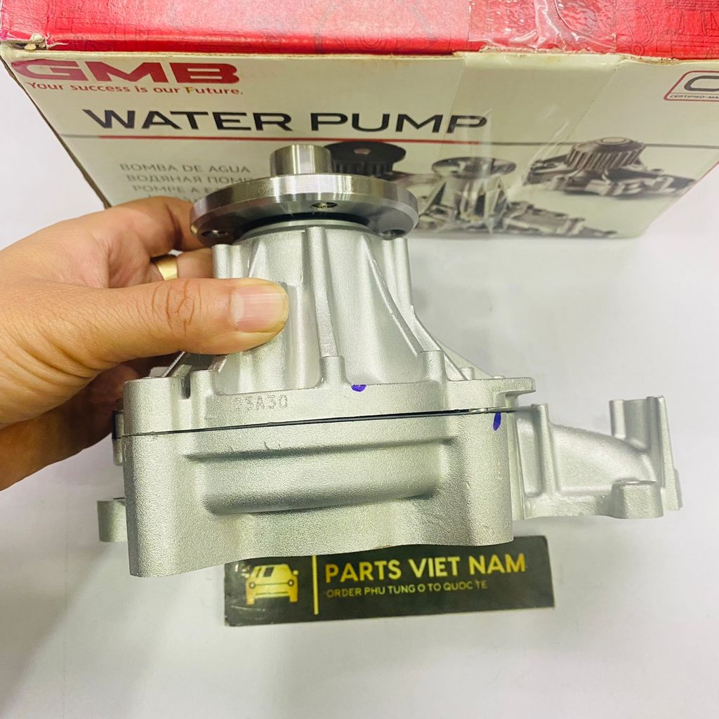 Bơm nước động cơ Toyota Haice, Cá Mập, Fortuner, Hilux, máy dầu 2KD, 1 ...