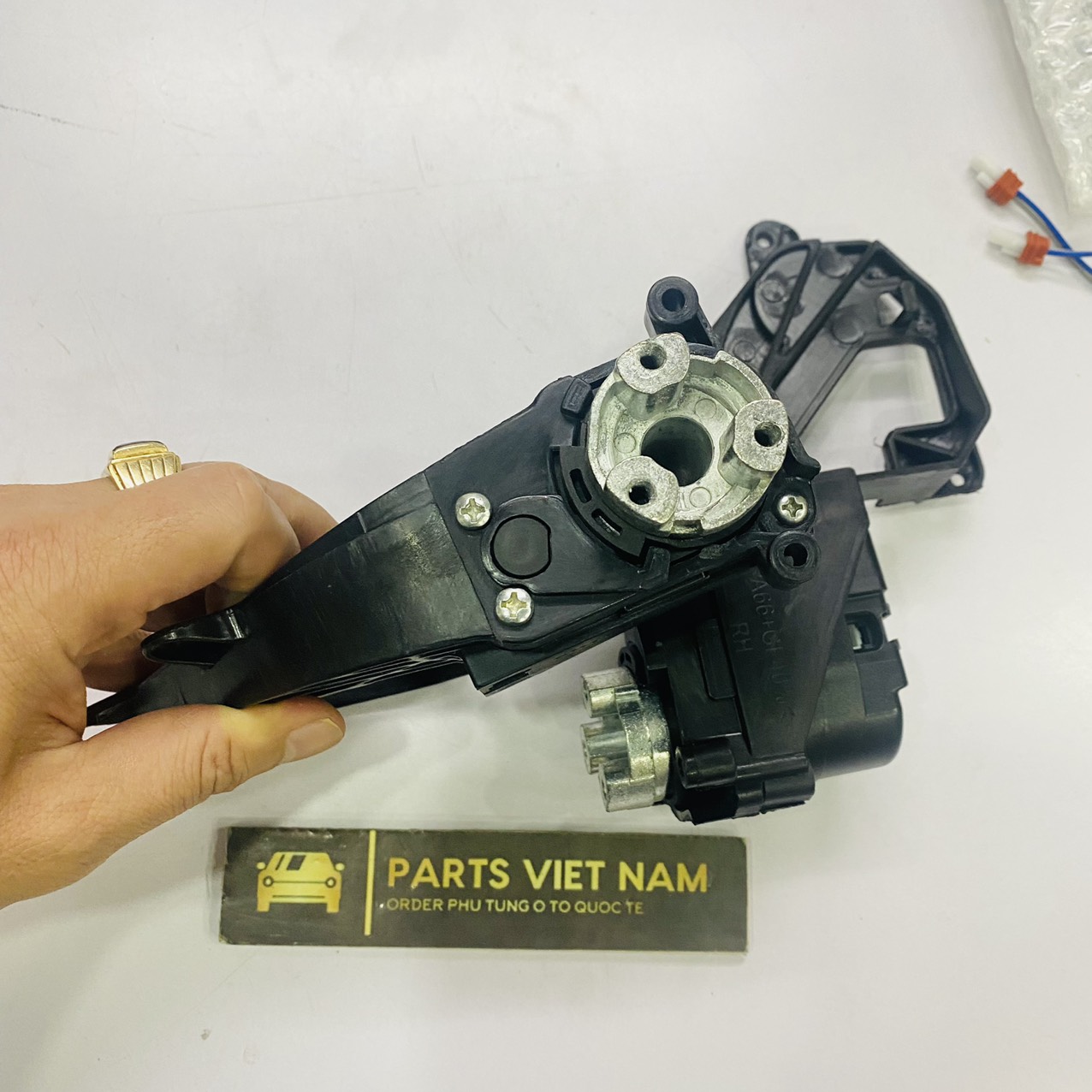 Mô tơ gập gương Mazda 2 đời 2013 - 2016. Hàng Taiwan. Mã GHYO-69-15Z ...