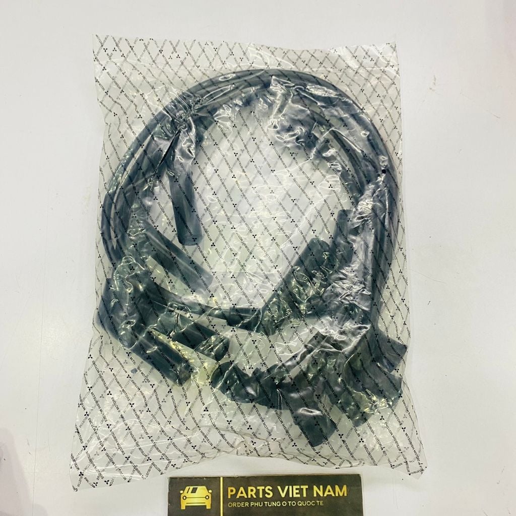 Dây cao áp Mitsubishi Pajero V33, V43 động cơ 6G72 đời 1990 - 2003. Hà ...