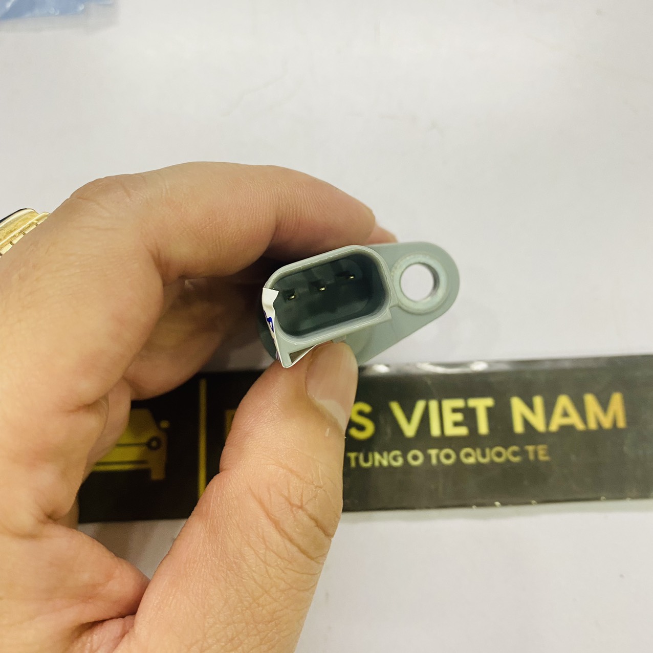 Cảm biến trục cam Ford Transit đời 2011 - 2020. Hàng xịn JMC. Mã 6C11 ...