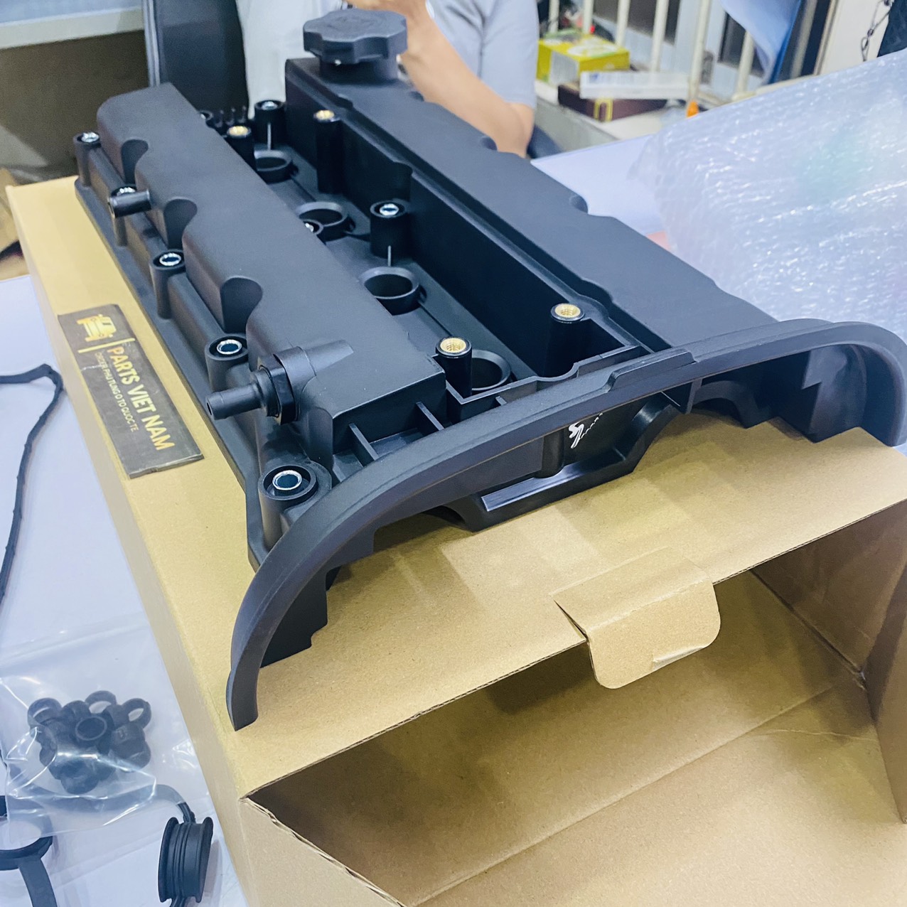 Nắp dàn cò, dàn cam Deawoo Lacetti EX máy 1.6 đời 2008 - 2011. Hàng GM ...