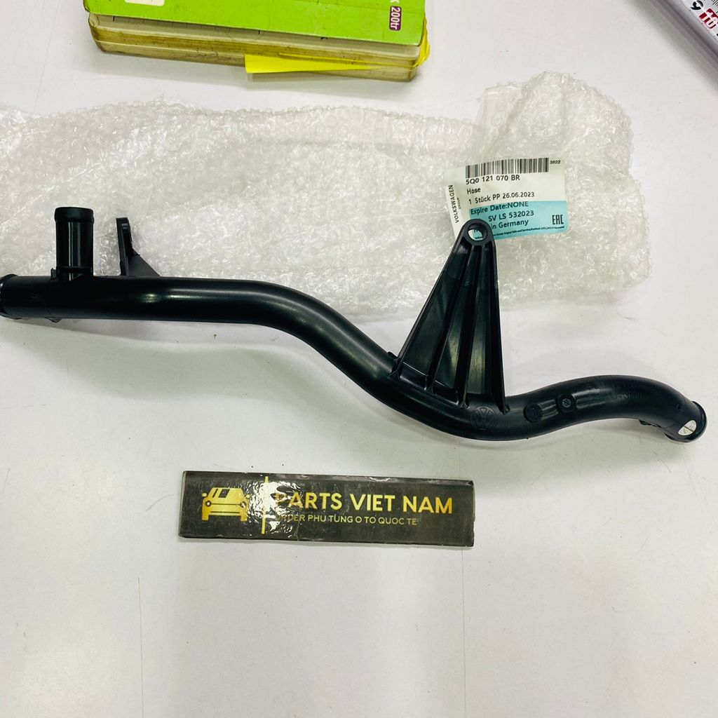 Ống nước làm mát Volkswagen Polo, Tiguan, Golf, Passat đời 2015 - 2019 ...