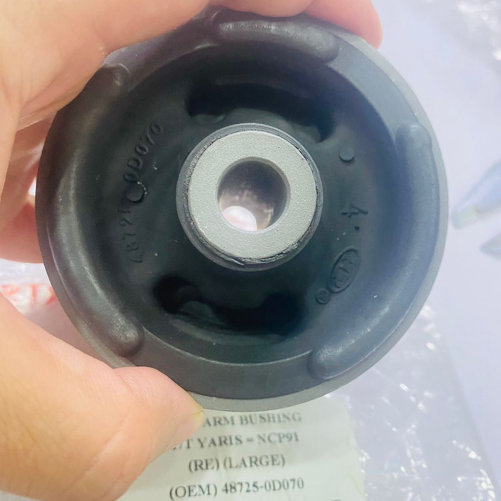 Cao su dầm cầu sau Toyota Vios, Yaris đời 2014 - 2020. Hàng POP Thaila ...