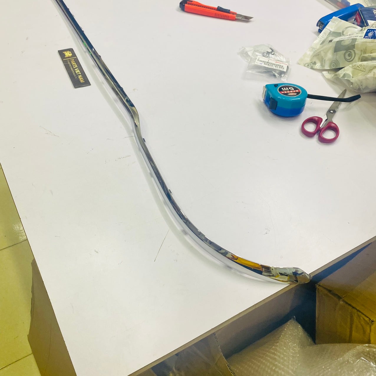 Nẹp mạ cản sau hoặc ba đờ xốc sau Mercedes W213 E200, E250, E300, E350 ...