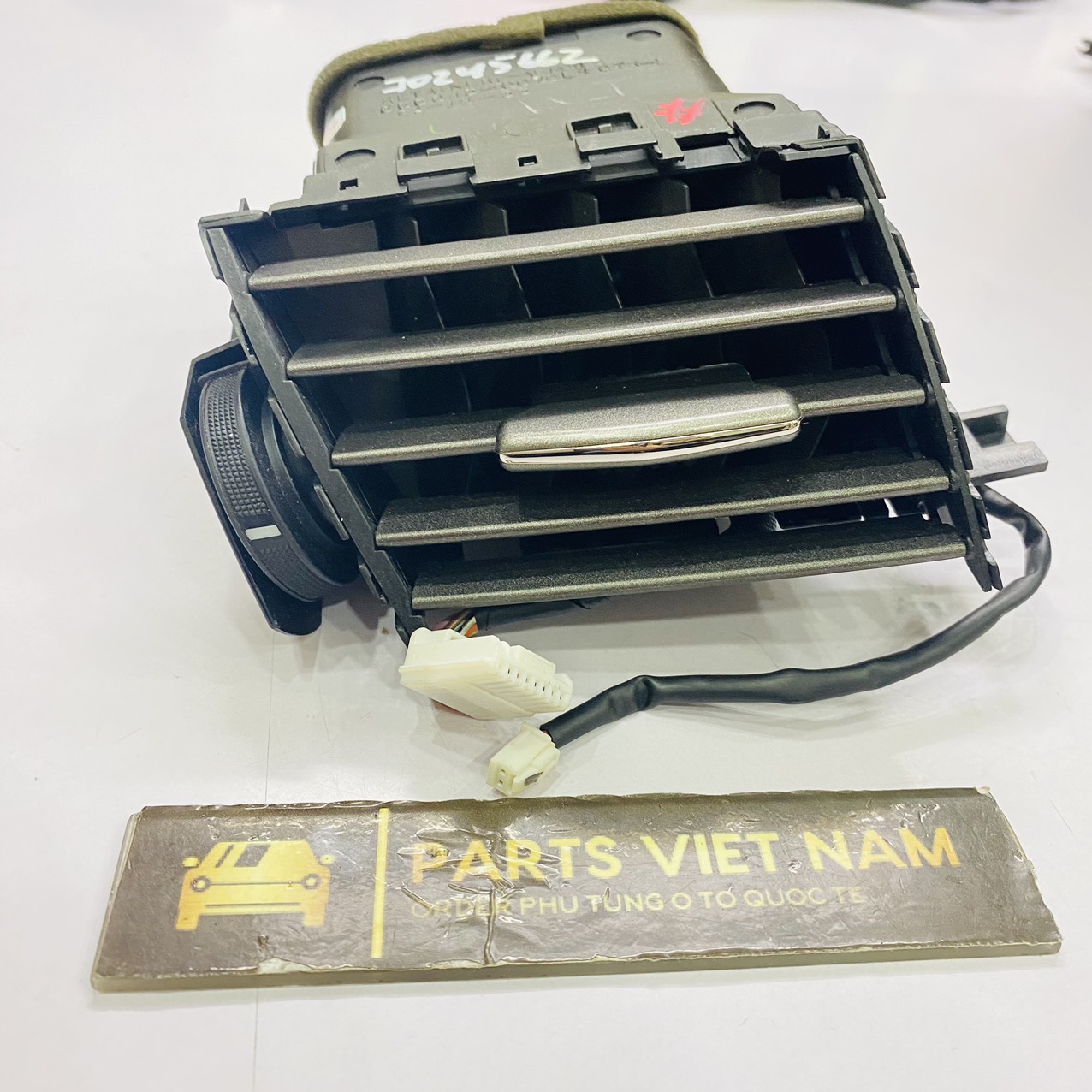 Cửa gió điều hòa trung tâm bên trái Lexus LS460, LS600 đời 2006 - 2012 ...