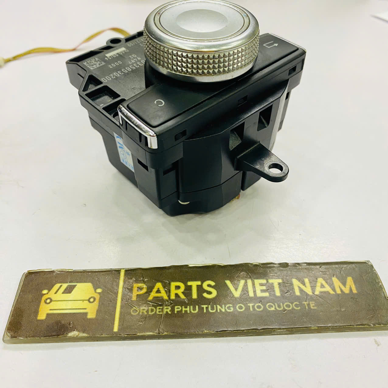 Cụm điều khiển màn hình âm thanh, raido Mercedes W212 E200. – Parts ...