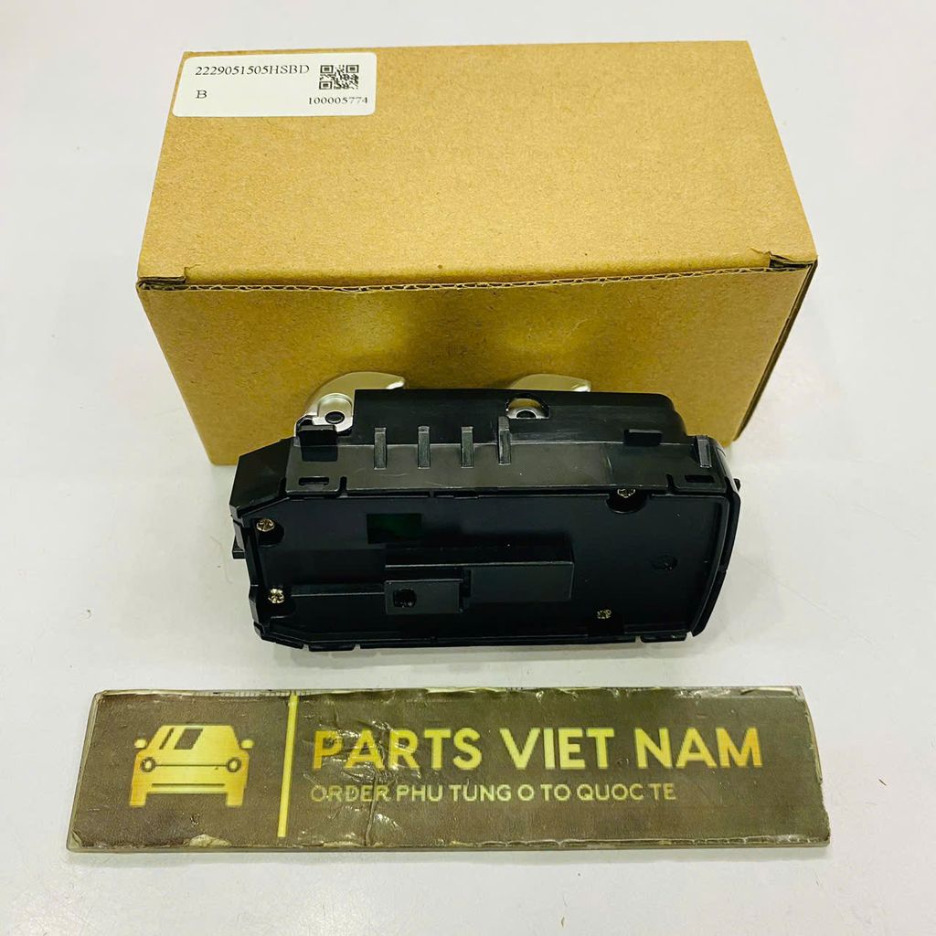 Công tắc lên xuống kính cửa sau và trước phải mầu đen Mercedes. – Parts ...