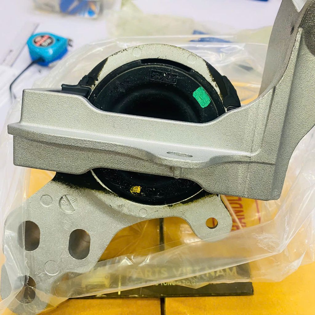 Cao su chân đầu máy hay chân thủy lực Mazda 2 đời 2015 – 2019. – Parts ...