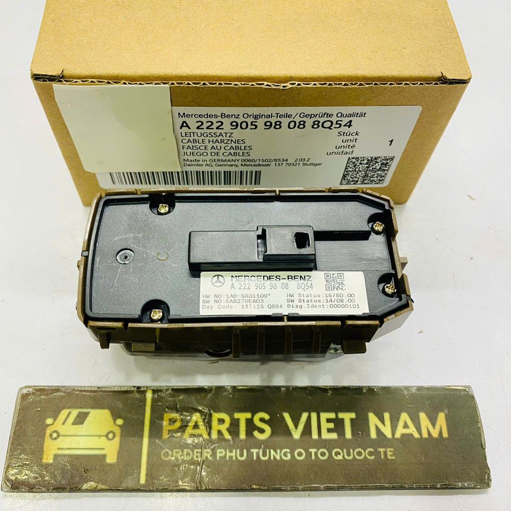 Công tắc lên xuống kính cửa trước bên phải hoặc phụ đế nâu Mercedes ...
