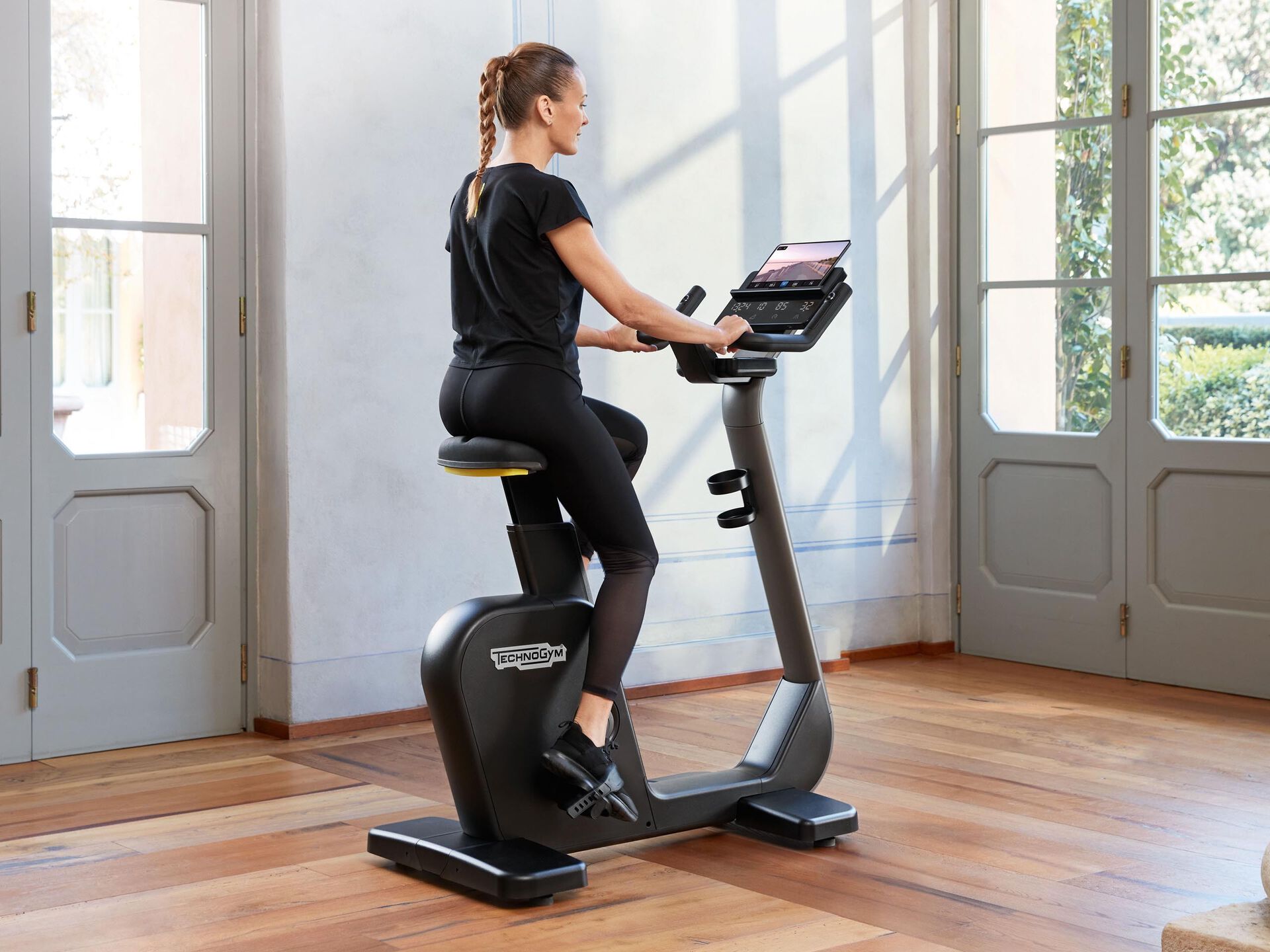 XE ĐẠP TECHNOGYM – LifeGym