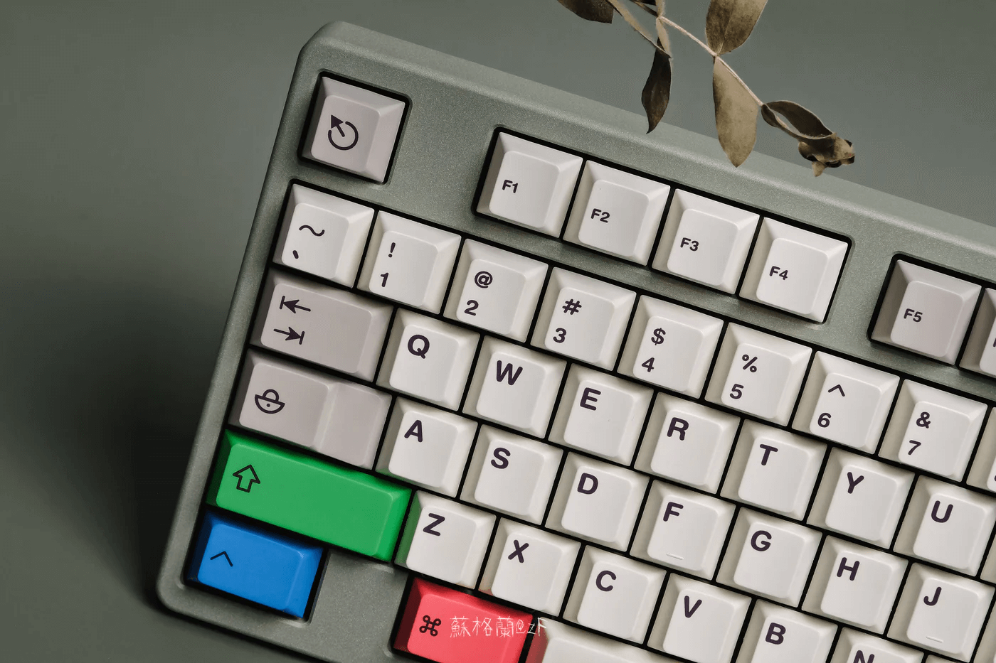 MW Retro Lights Keycap Set – The Keebs Store