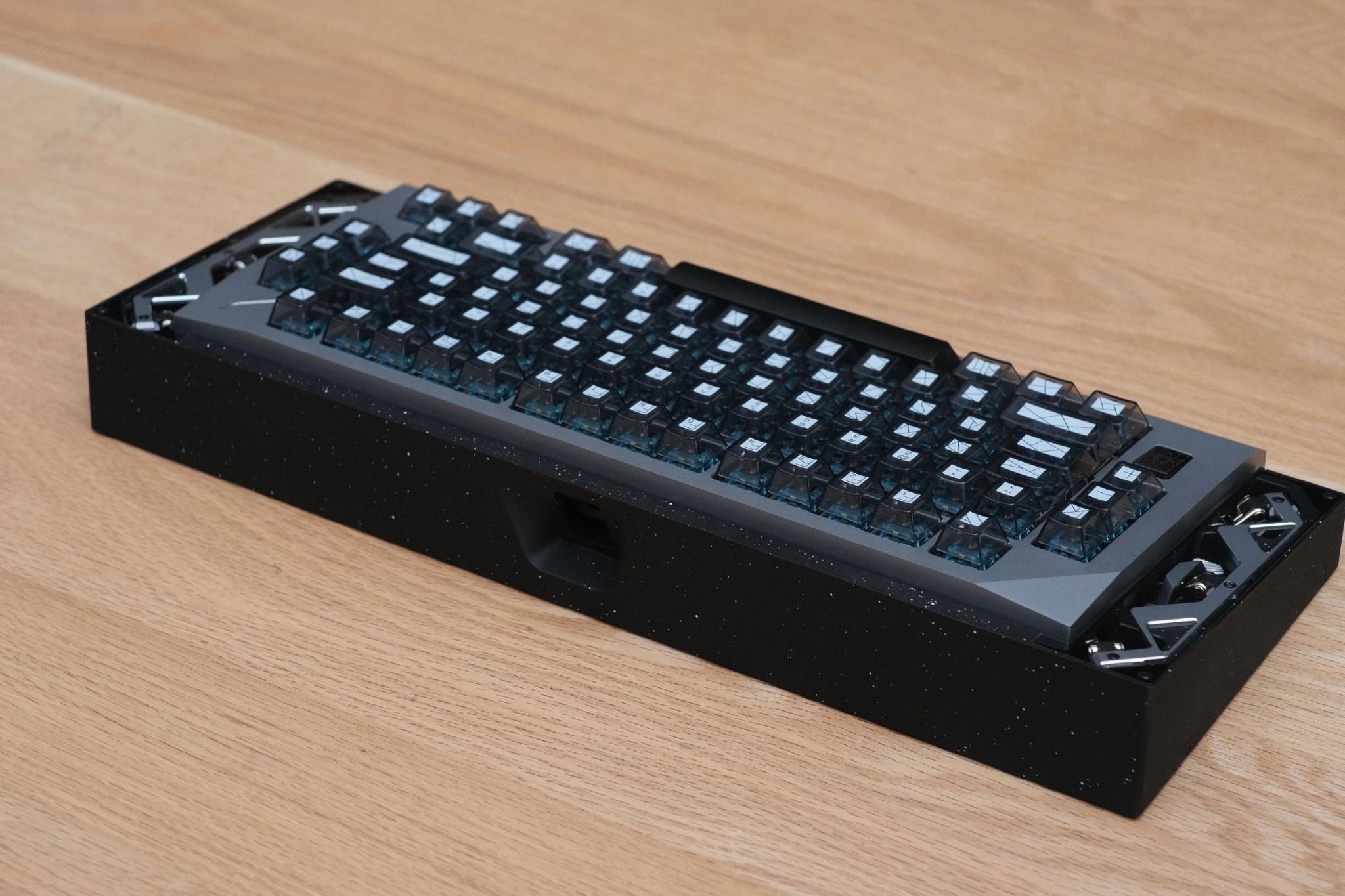 Nooir Noland1 Keyboard Kit – The Keebs Store