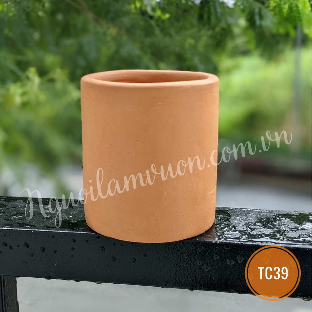 Chậu trồng cây bằng đất nung – NGƯỜI LÀM VƯỜN