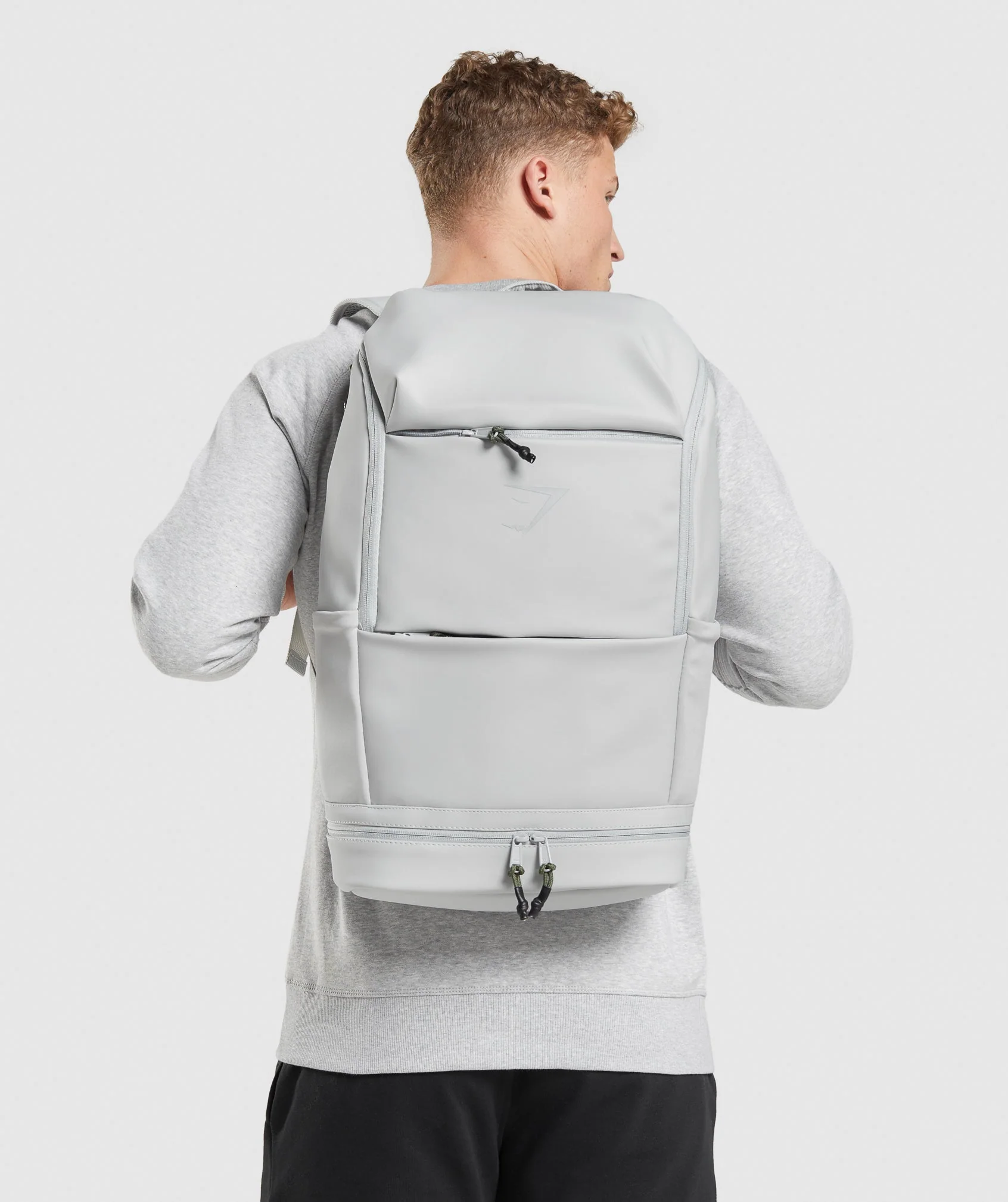 GYMSHARK - Sleek Backpack - Light Grey – LukeAesthetic