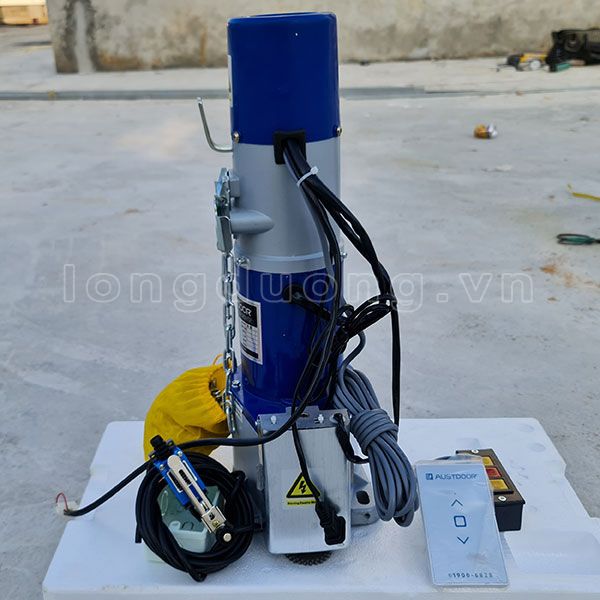 Motor cửa cuốn Austdoor AK800. Sản phẩm bộ tời cửa cuốn Austdoor