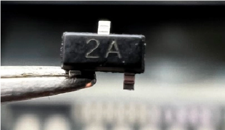 Linh kiện TRANSISTOR SMD CODE 2A MMBT3906 2N3904 3904 0.2A 40V PNP DÁN